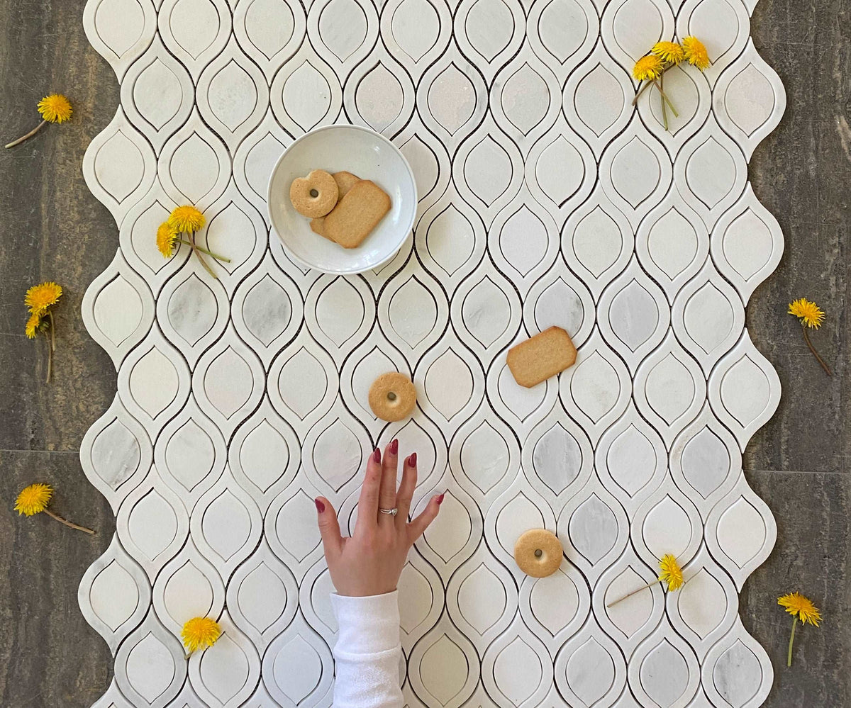 Arabescato and Pure White Marble Tear Drop Waterjet Mosaic Tile – All ...